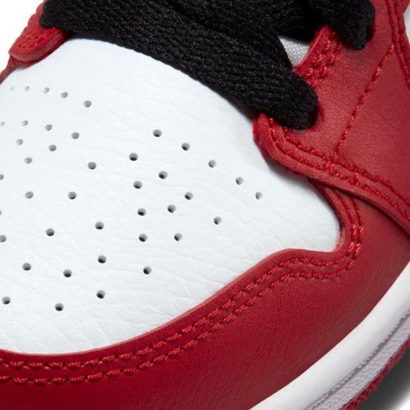 Jordan | Shoes | Air Jordan Chicago Mid Nike Gs New In Box | Poshmark